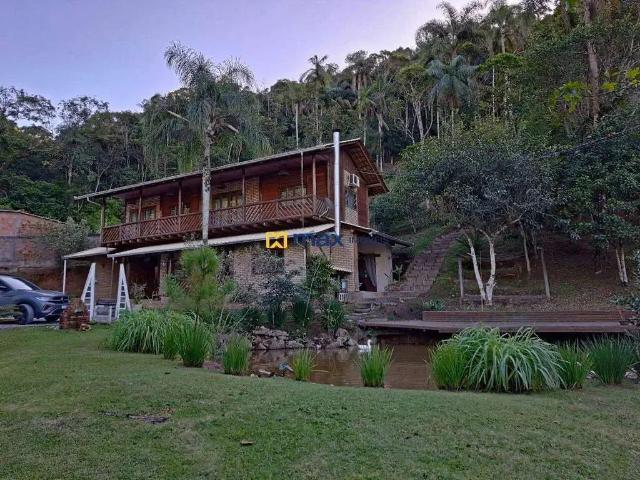 Sítio / Chácara para Venda em Camboriú/SC Rio do Meio 3 Quartos