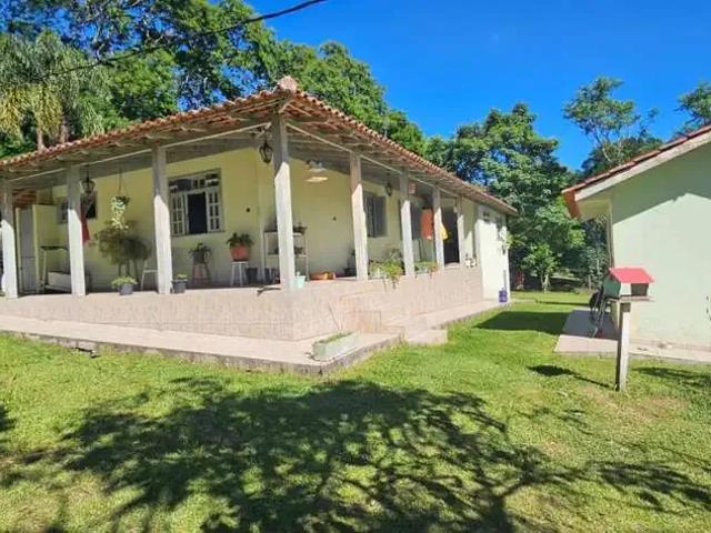 Sítio / Chácara para Venda em Campo Largo/PR Fazendinha 3 Quartos