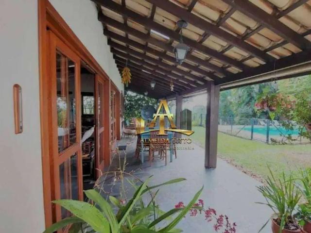 Sítio / Chácara para Venda em Carapicuíba/SP Chácara dos Lagos 3 Quartos