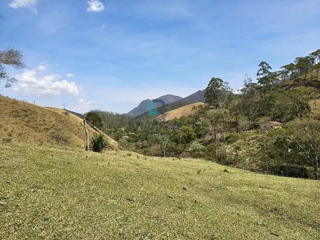Sítio / Chácara para Venda em Cruzeiro/SP Área Rural de Cruzeiro
