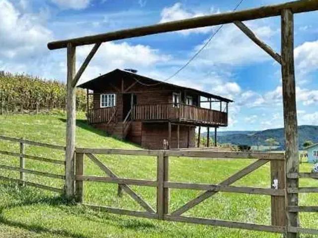 Sítio / Chácara para Venda em Alfredo Wagner/SC Centro 3 Quartos