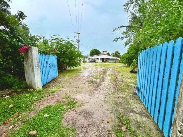 Sítio / Chácara para Venda em Aquiraz/CE Centro 3 Quartos