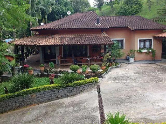 Sítio / Chácara para Venda em Arujá/SP Pedreira 4 Quartos