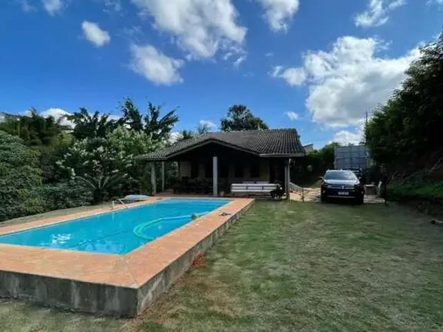 Sítio / Chácara para Venda em Arujá/SP Retiro 3 Quartos