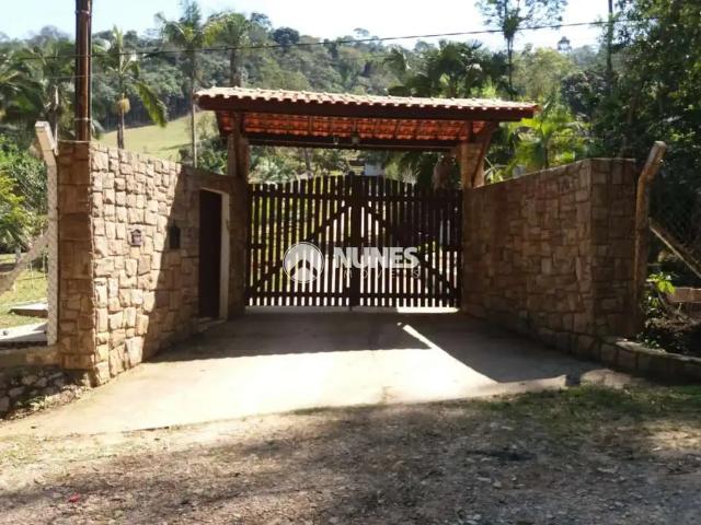 Sítio / Chácara para Venda em Araçariguama/SP Centro 3 Quartos