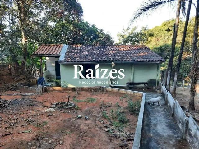 Sítio / Chácara para Venda em Araguari/MG Área Rural de Araguari 8 Quartos