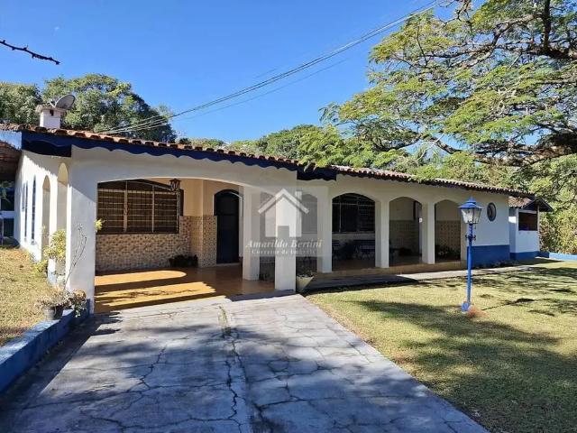Sítio / Chácara para Venda em Atibaia/SP Laranjal 4 Quartos