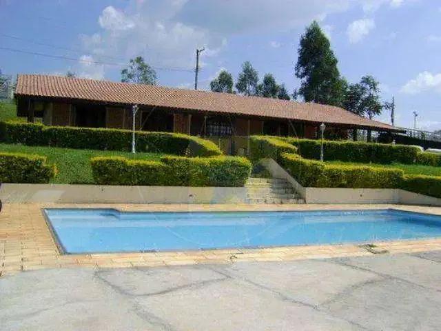 Sítio / Chácara para Venda em Atibaia/SP Tanque 4 Quartos