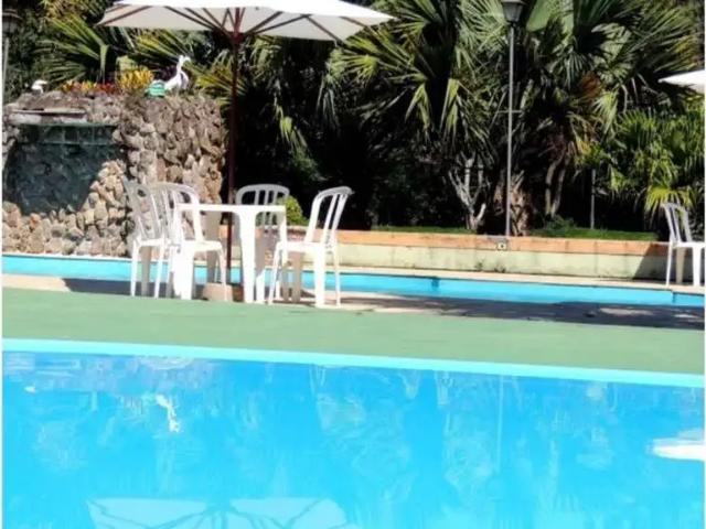 Sítio / Chácara para Venda em Atibaia/SP Tanque 5 Quartos