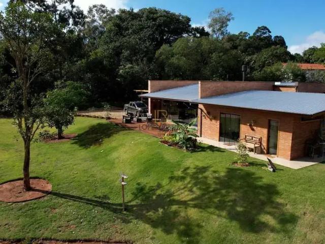 Sítio / Chácara para Venda em Botucatu/SP Chácara de Recreio Jardim Alvorada 7 Quartos