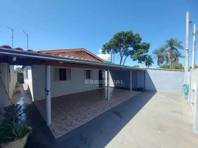 Sítio / Chácara para Venda em Botucatu/SP Rio Bonito 3 Quartos