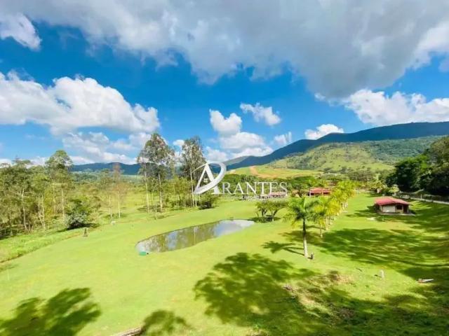 Sítio / Chácara para Venda em Bom Jesus dos Perdões/SP Cachoeirinha 4 Quartos