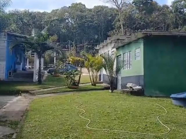 Sítio / Chácara para Venda em Biritiba Mirim/SP Sertãozinho 3 Quartos