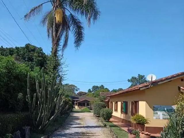 Sítio / Chácara para Venda em Bragança Paulista/SP Bom Retiro dos Mourão 4 Quartos