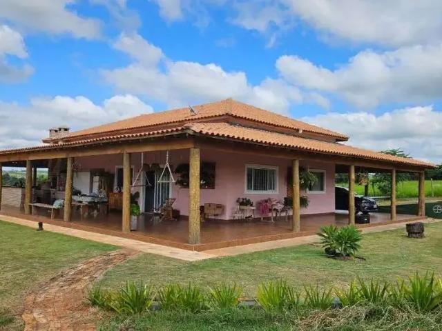 Sítio / Chácara para Venda em Guaimbê/SP Centro 2 Quartos