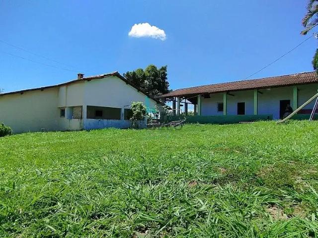 Sítio / Chácara para Venda em Guaratinguetá/SP Colônia Piaguí 4 Quartos