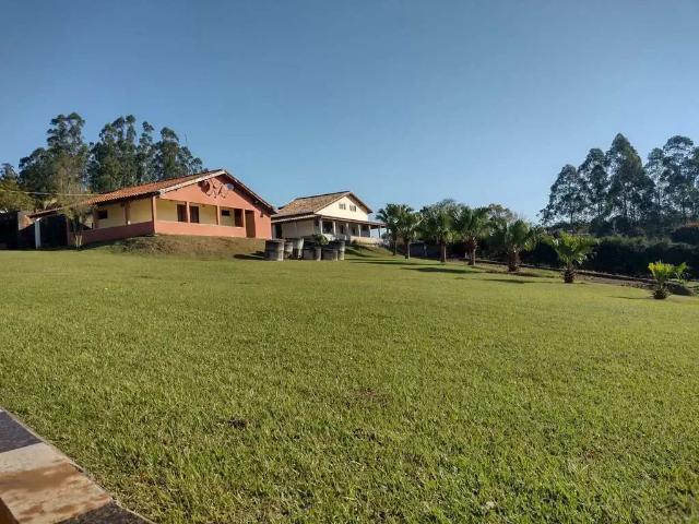 Sítio / Chácara para Venda em Guaratinguetá/SP Pedrinha 20 Quartos