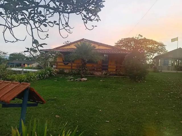 Sítio / Chácara para Venda em Guaratinguetá/SP Pingo de Ouro