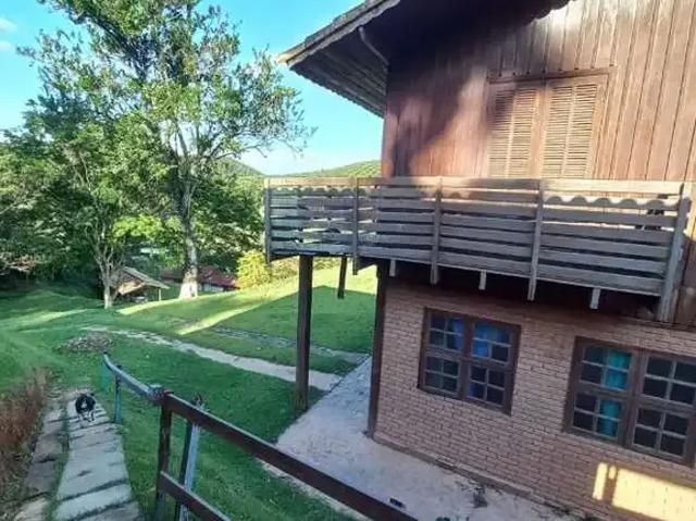 Sítio / Chácara para Venda em Guararema/SP Centro 12 Quartos