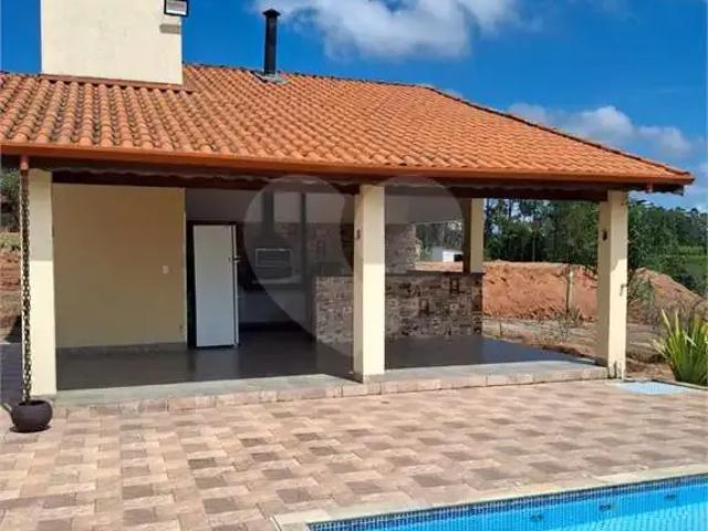 Sítio / Chácara para Venda em Guararema/SP Centro 3 Quartos