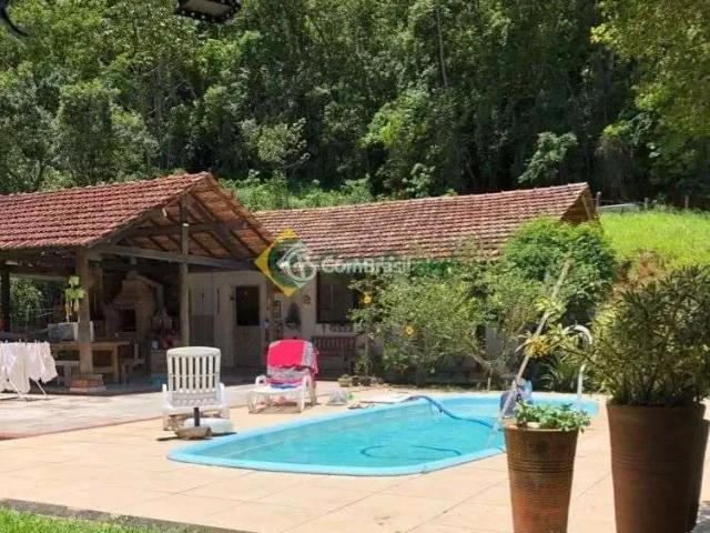 Sítio / Chácara para Venda em Guararema/SP Centro 3 Quartos