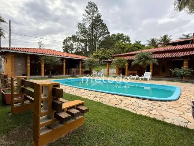 Sítio / Chácara para Venda em Guararema/SP Parque Agrinco 5 Quartos
