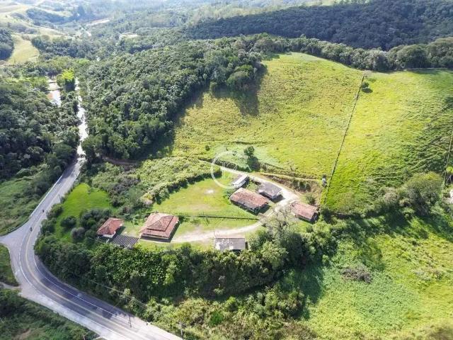 Sítio / Chácara para Venda em Guararema/SP Zona Rural