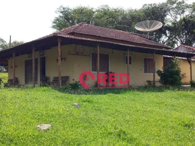 Sítio / Chácara para Venda em Guareí/SP Floresta 4 Quartos