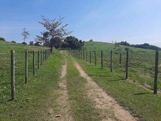 Sítio / Chácara para Venda em Itaboraí/RJ Granjas Cabuçu Manilha 3 Quartos