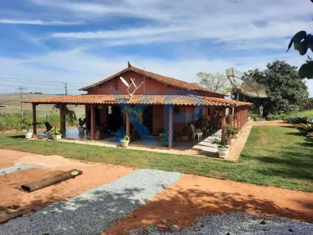 Sítio / Chácara para Venda em Itapecerica/MG Zona Rural 3 Quartos