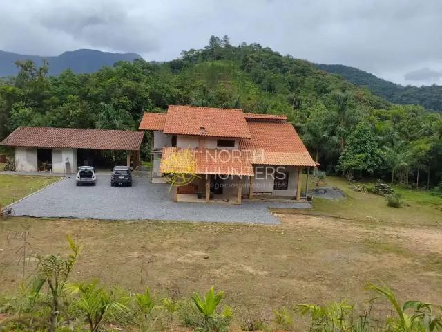 Sítio / Chácara para Venda em Joinville/SC Área Rural 5 Quartos