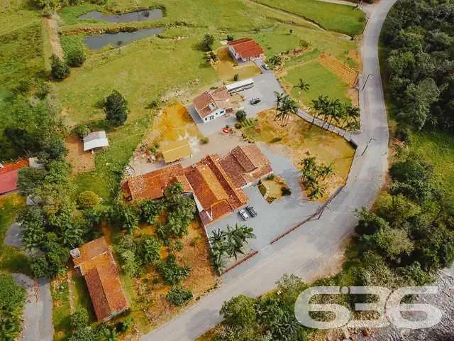 Sítio / Chácara para Venda em Joinville/SC Pirabeiraba 6 Quartos