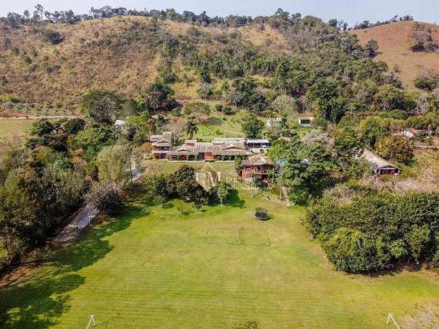 Sítio / Chácara para Venda em Jacareí/SP Área Rural de Jacareí 9 Quartos