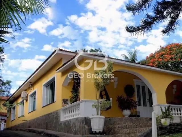 Sítio / Chácara para Venda em Jacareí/SP Condomínio Lagoinha 3 Quartos