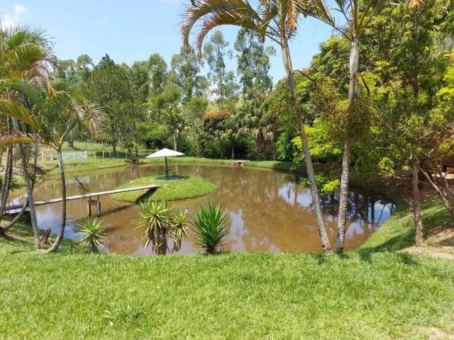 Sítio / Chácara para Venda em Jacareí/SP Jardim Colônia 2 Quartos