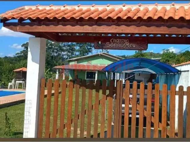 Sítio / Chácara para Venda em Jacareí/SP Jardim Colônia 2 Quartos