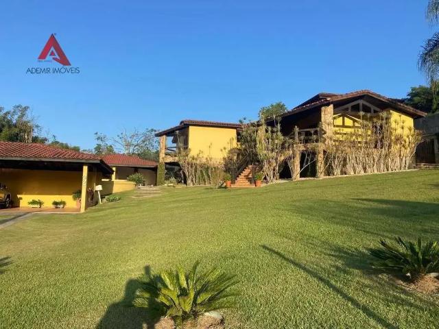 Sítio / Chácara para Venda em Jacareí/SP Jardim Olympia 5 Quartos