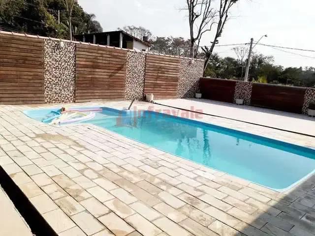 Sítio / Chácara para Venda em Jacareí/SP Veraneio Ijal 5 Quartos