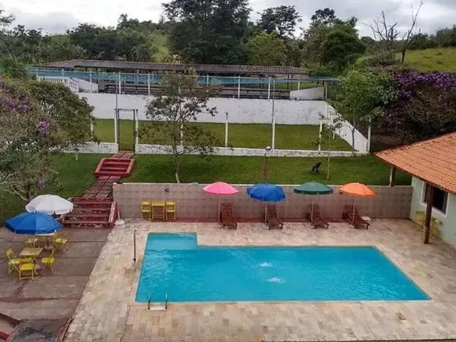 Sítio / Chácara para Venda em Jacareí/SP Veraneio Irajá 4 Quartos