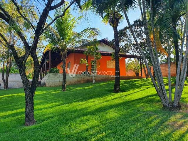 Sítio / Chácara para Venda em Jaguariúna/SP Núcleo Urbano Bom Jardim 2 Quartos
