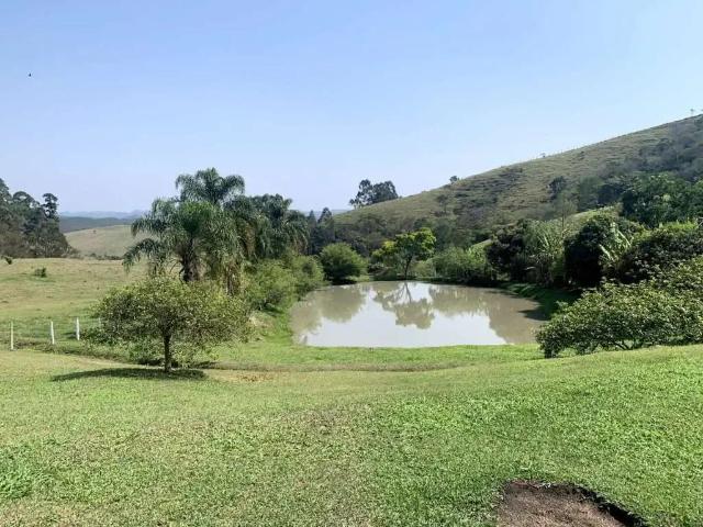 Sítio / Chácara para Venda em Jambeiro/SP Zona Rural 3 Quartos
