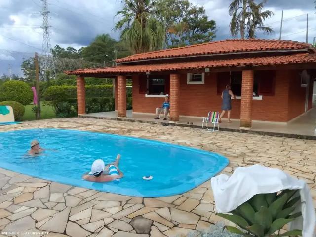 Sítio / Chácara para Venda em Jundiaí/SP Corrupira 4 Quartos