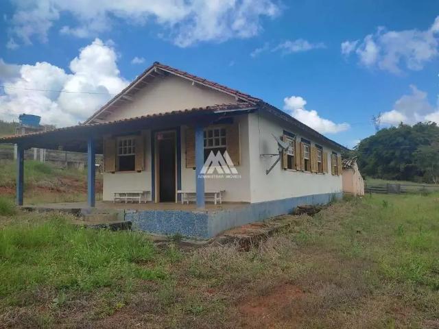 Sítio / Chácara para Venda em Oliveira/MG Zona Rural 4 Quartos