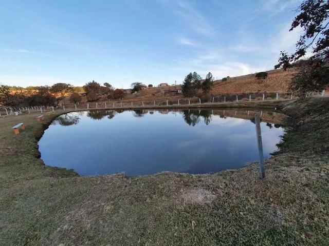 Sítio / Chácara para Venda em Ouro Fino/MG Zona Rural 4 Quartos