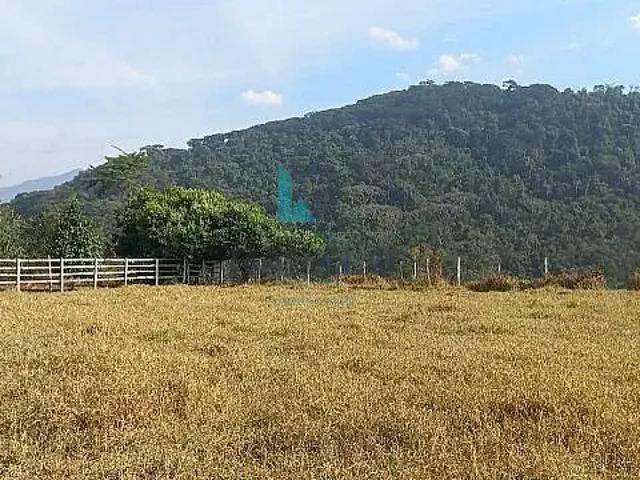 Sítio / Chácara para Venda em Lorena/SP Centro 3 Quartos