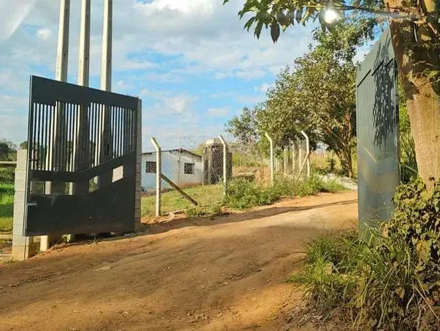 Sítio / Chácara para Venda em Mogi das Cruzes/SP Cocuera 3 Quartos