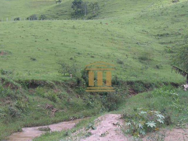Sítio / Chácara para Venda em Monteiro Lobato/SP Zona Rural 2 Quartos