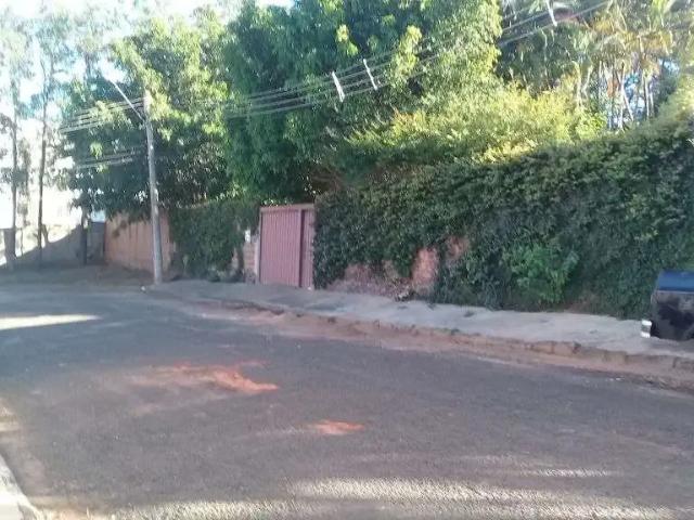 Sítio / Chácara para Venda em Marília/SP Conjunto Habitacional Vila dos Comerciários II 6 Quartos