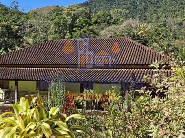 Sítio / Chácara para Venda em Nova Friburgo/RJ Parque Santa Luzia 4 Quartos