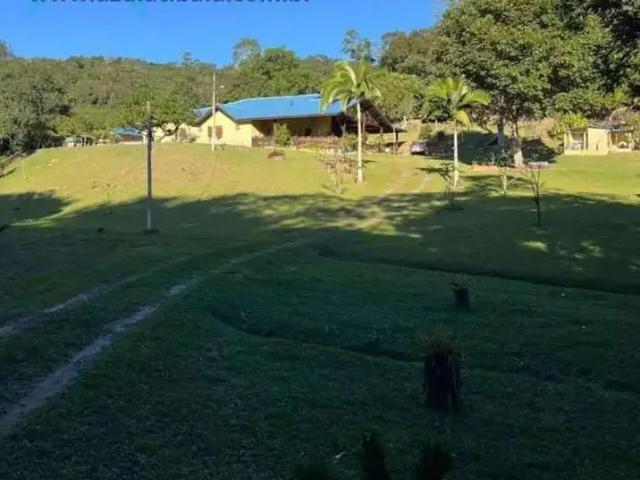 Sítio / Chácara para Venda em Nazaré Paulista/SP Vicente Nunes 4 Quartos